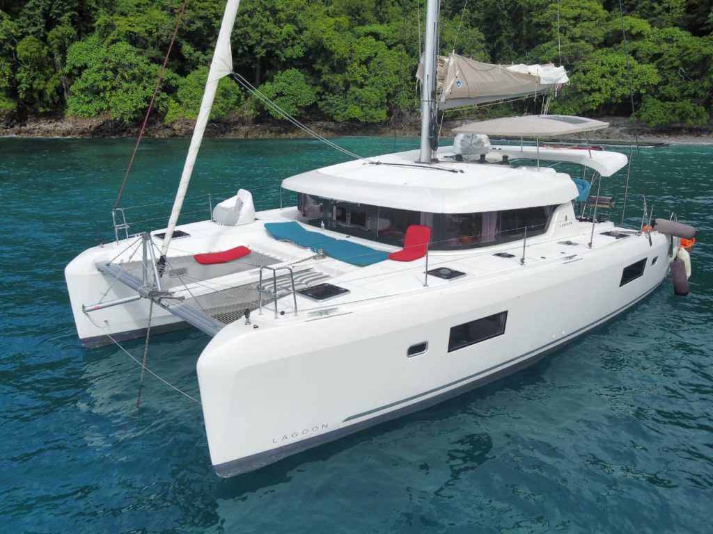 Explorer Catamaran - Guanacaste Sailing Charters